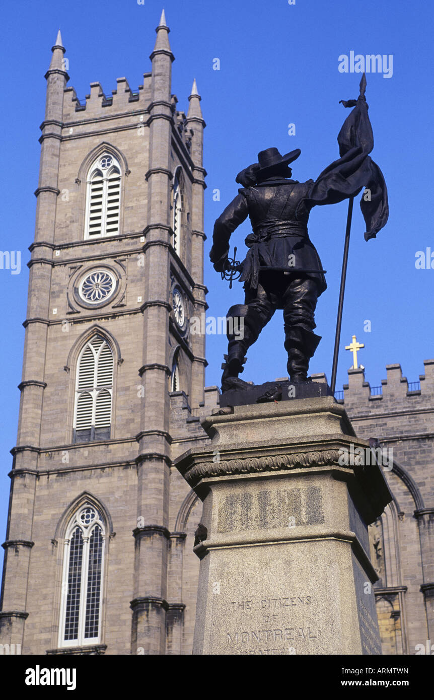 Bascillica Notre Dame and Jacques Cartier Statue, Montreal, Quebec ...