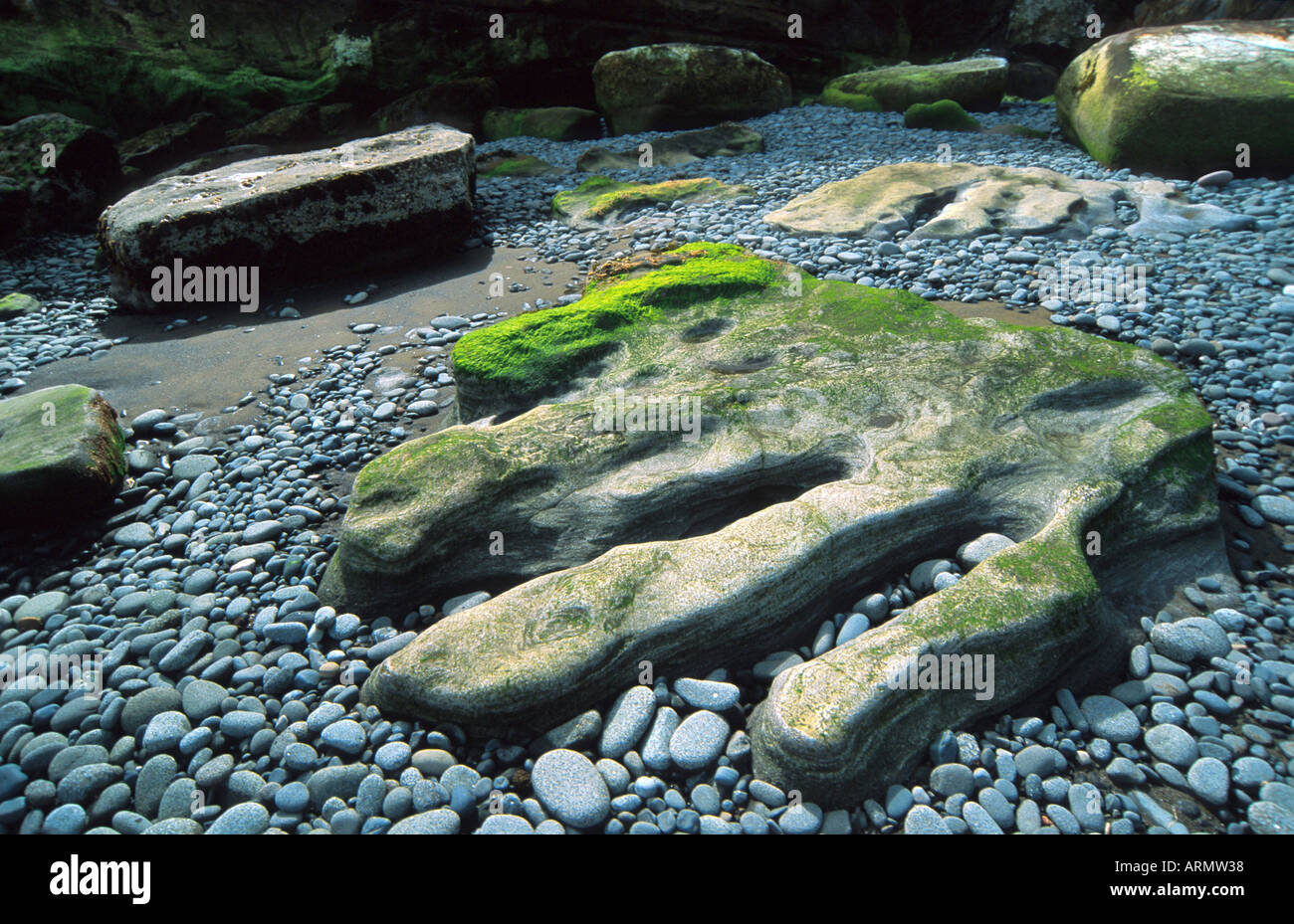Hand shaped stones hi-res stock photography and images - Alamy