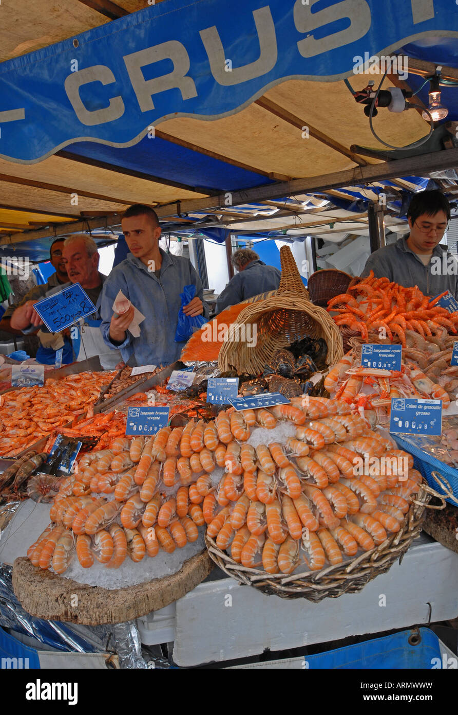 PARIS. A seafood stall at the Sunday market on Boulevard Richard Lenoir ...