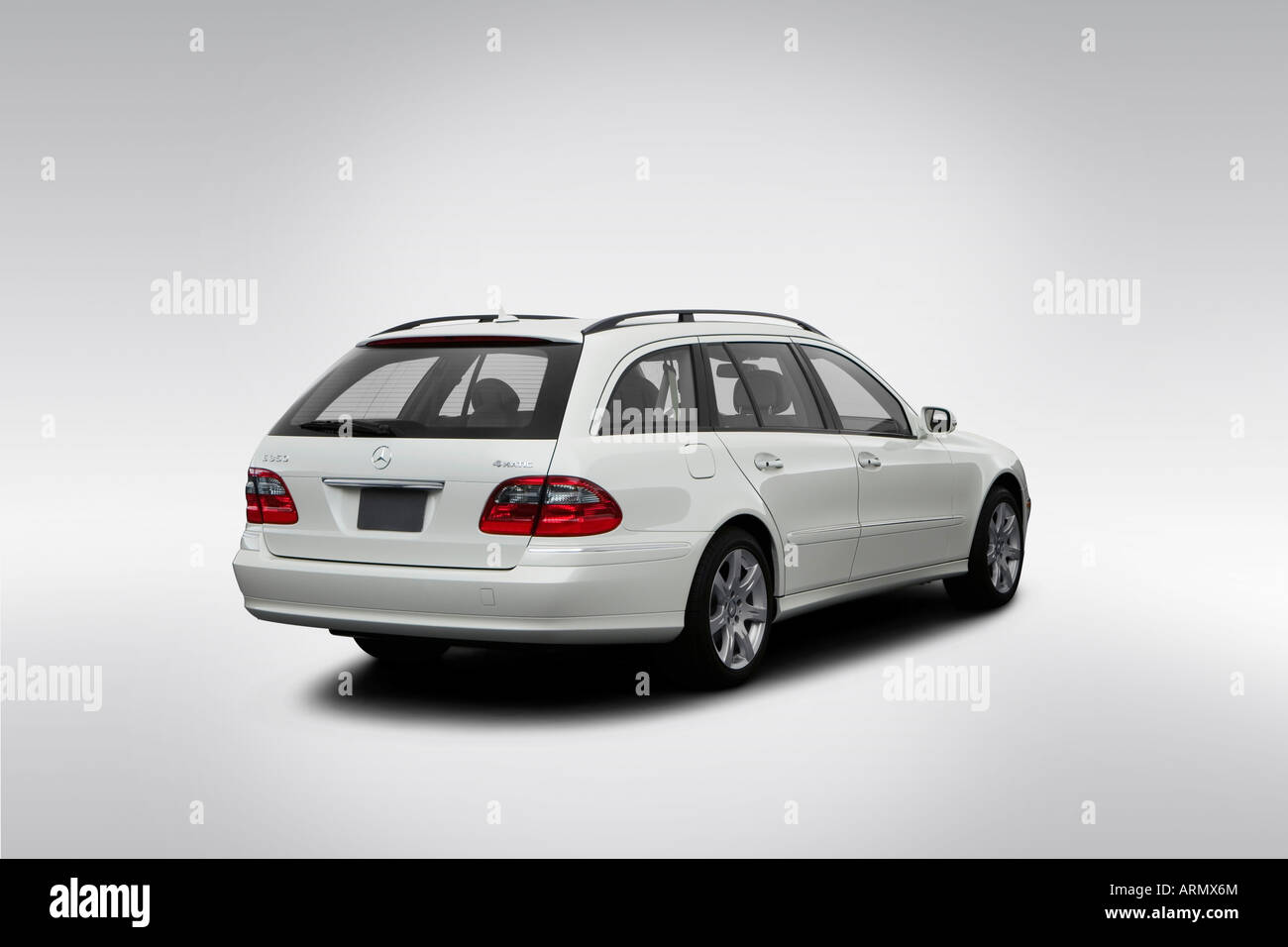 2008 Mercedes-Benz E-Class E350 4MATIC in White - Rear angle view Stock ...