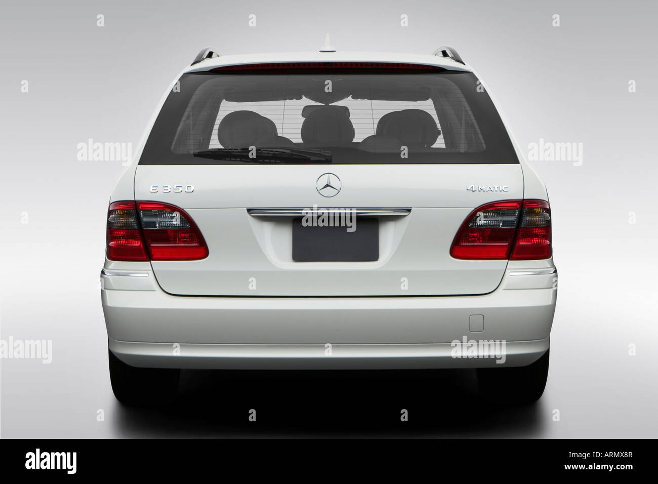 2008 Mercedes-Benz E-Class E350 4MATIC in White - Low/Wide Rear Stock ...