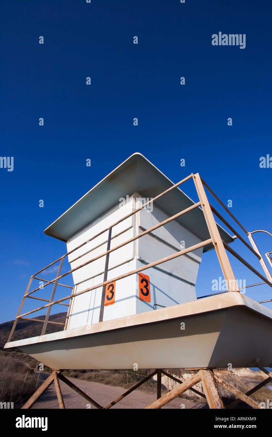 Lifeguard tower leo carrillo beach hi-res stock photography and images ...