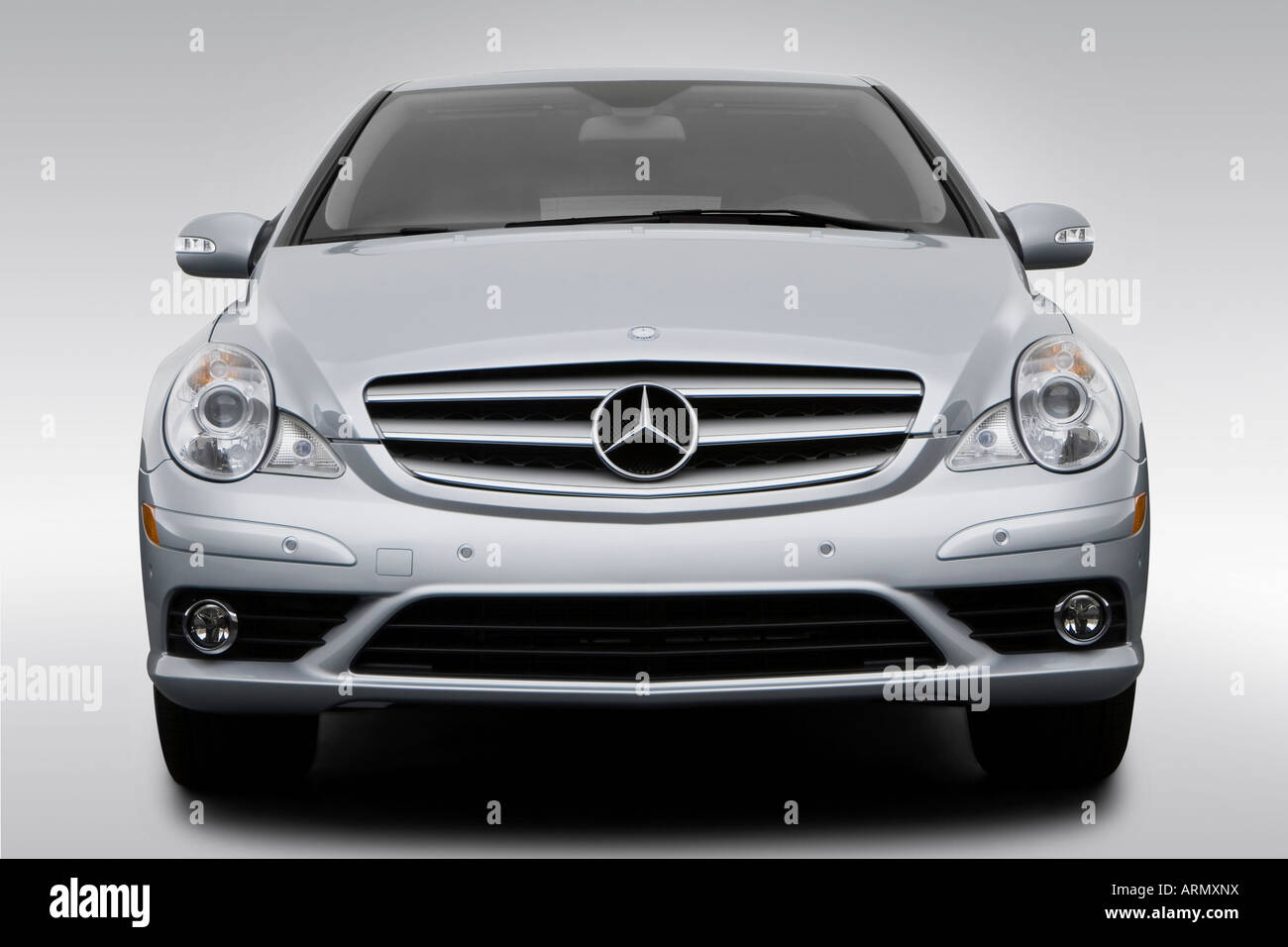2008 Mercedes-Benz R-Class R350 in Silver - Low/Wide Front Stock Photo ...
