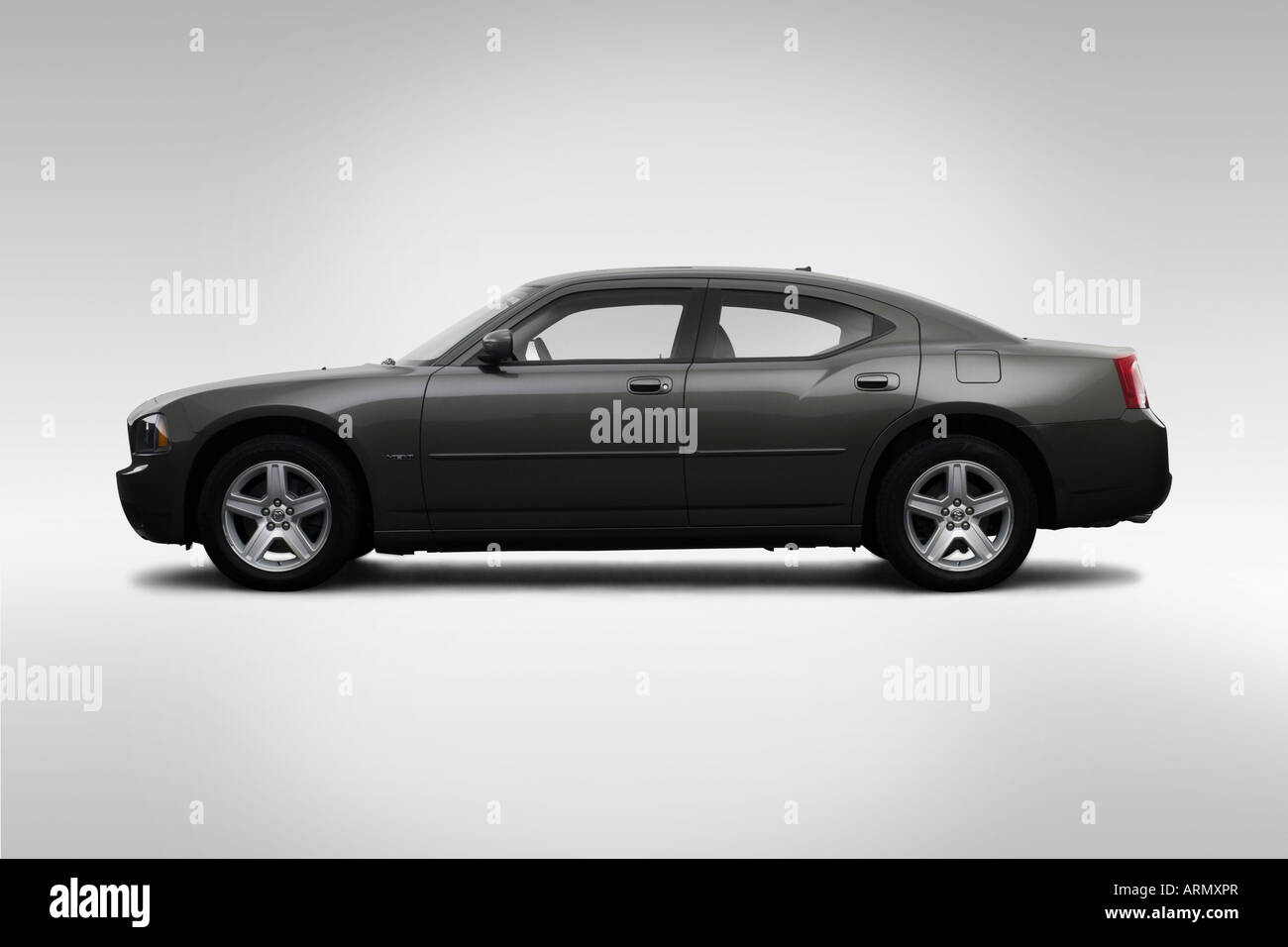 2008 Dodge Charger R/T in Gray - Drivers Side Profile Stock Photo - Alamy
