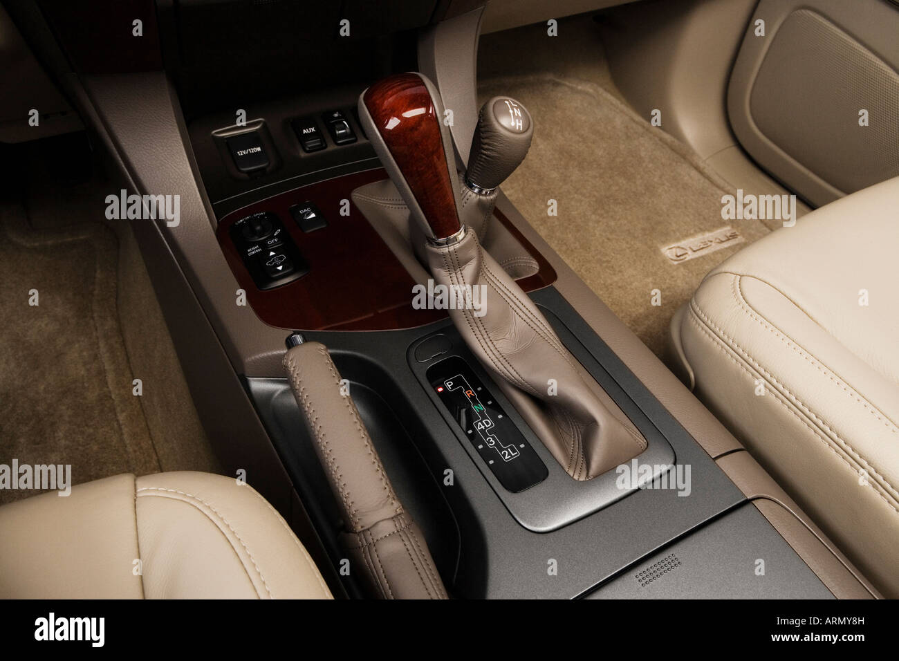 2008 Lexus GX GX470 in Red - Gear shifter/center console Stock Photo ...