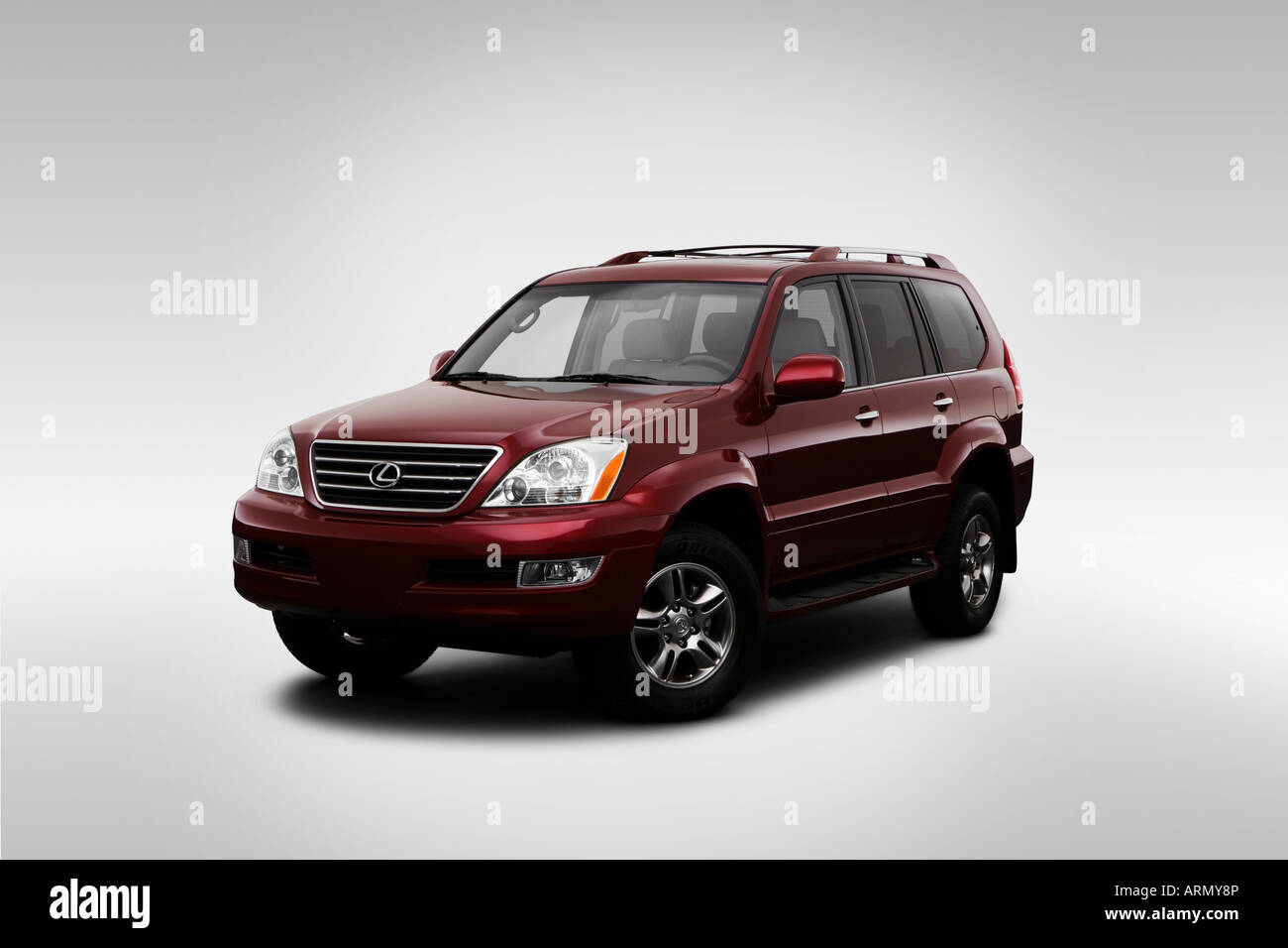 2008 Lexus GX GX470 in Red - Front angle view Stock Photo - Alamy