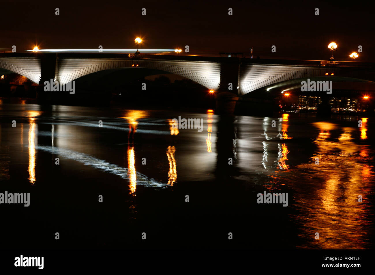 River Thames at Putney Bridge, Putney, London Stock Photo - Alamy