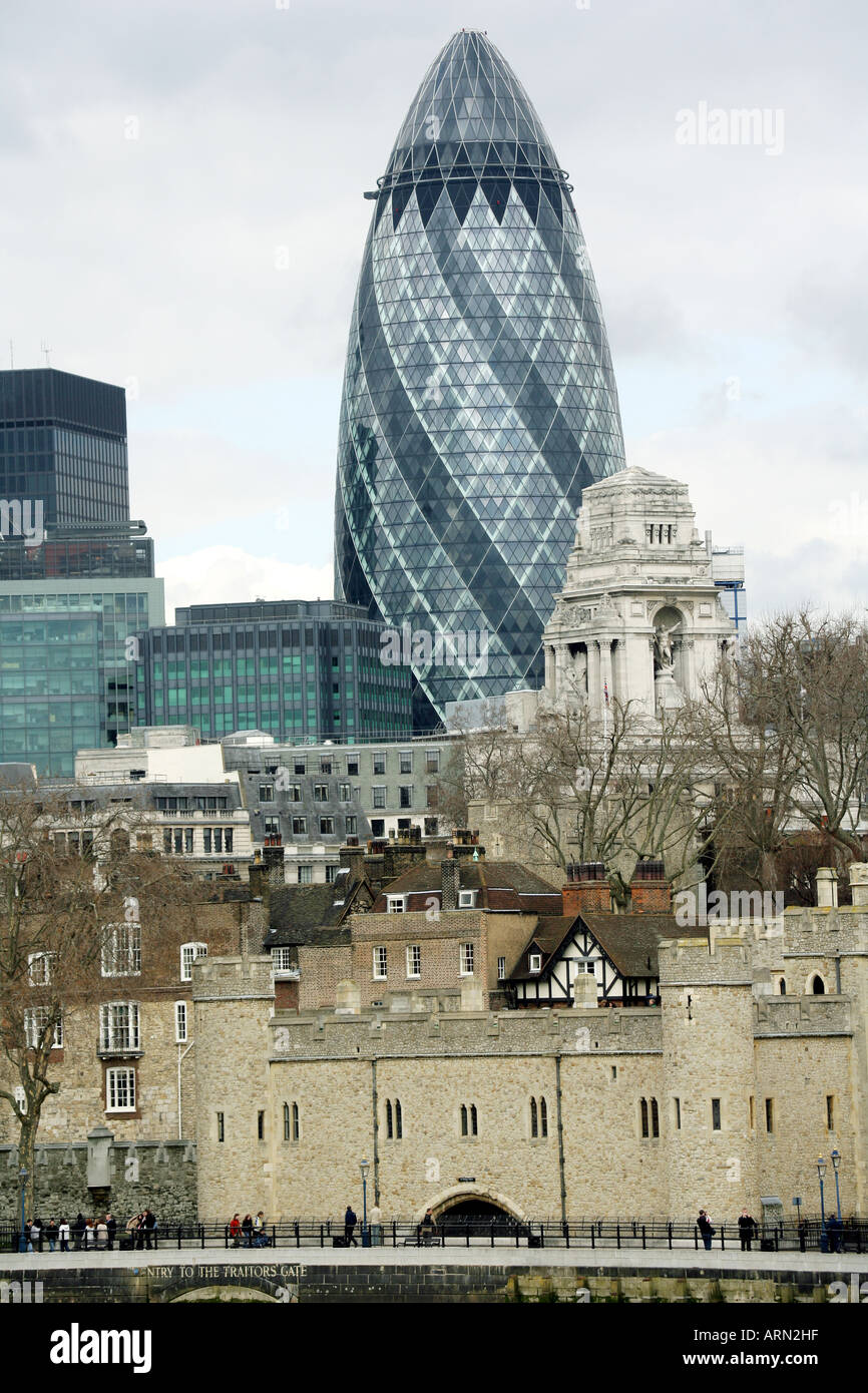The Swiss Re Tower (aka the gherkin) designed by Sir Norman Foster ...