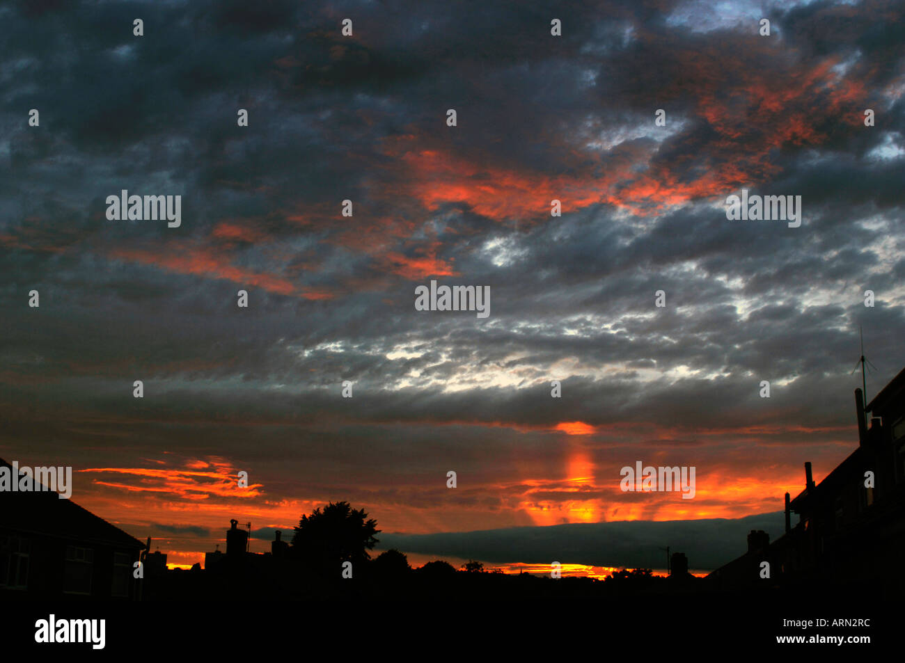 Dramatic sky finish hi-res stock photography and images - Alamy