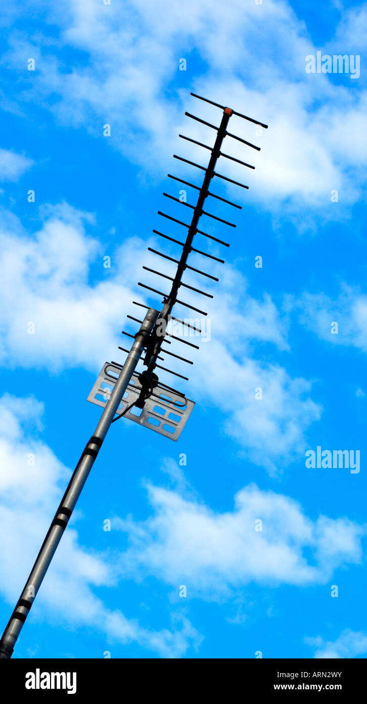 Old television aerial hi-res stock photography and images - Alamy