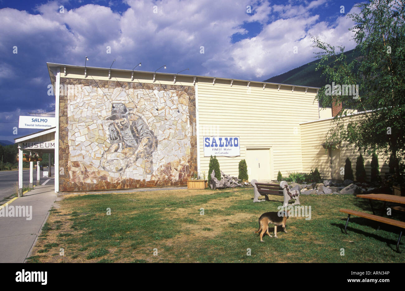 Salmo british columbia hi-res stock photography and images - Alamy