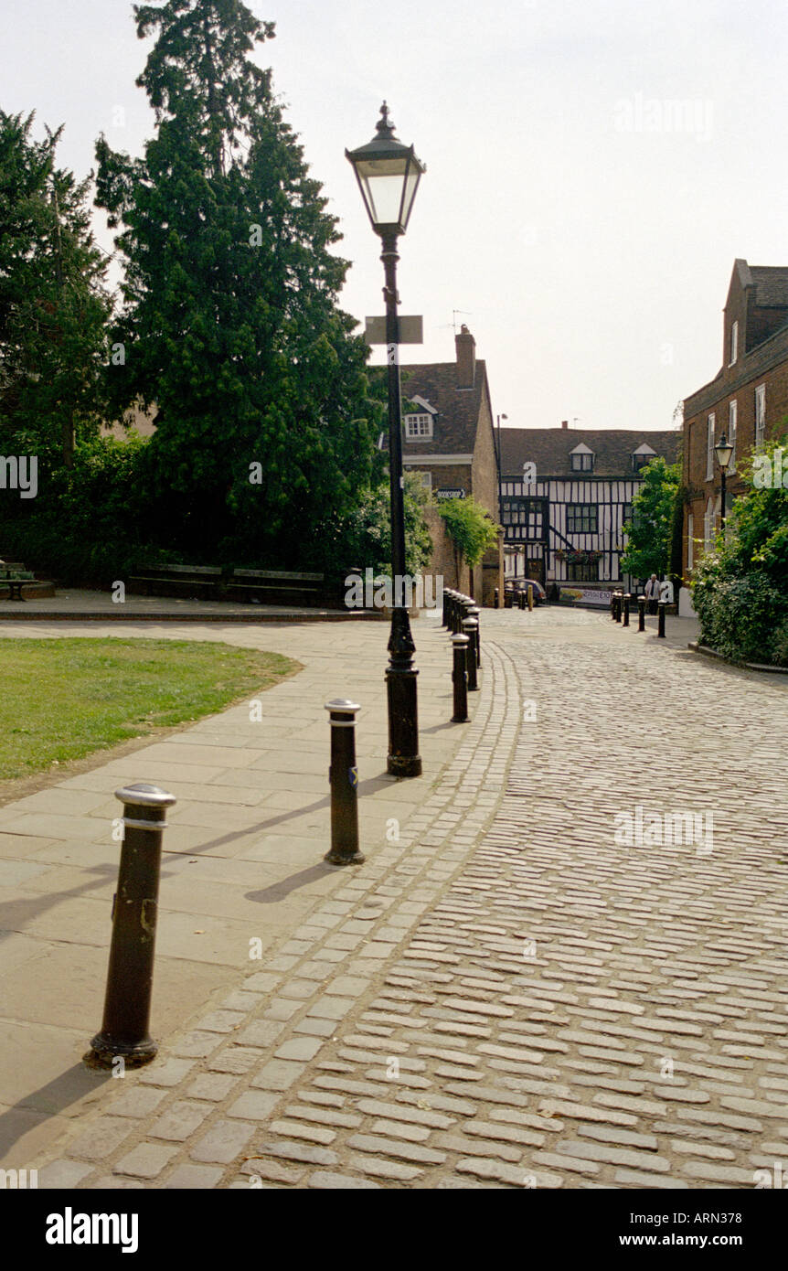 Cobbled Street Outside St Albans Cathedral, St Albans, Hertfordshire ...