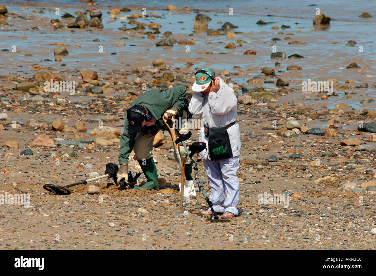 Detecting sound hi-res stock photography and images - Alamy