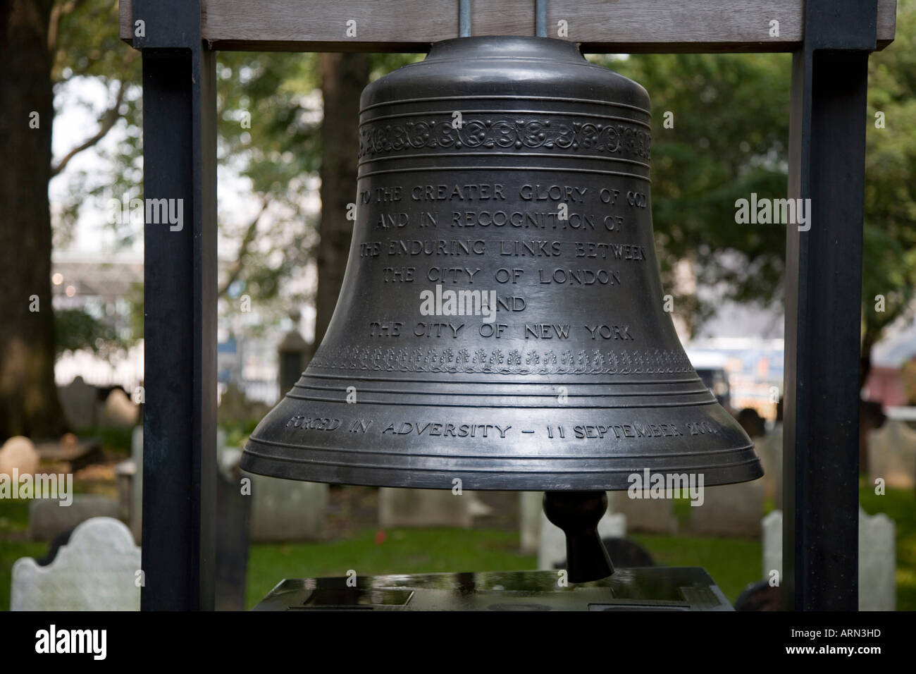 The Bell of Hope at St Paul's Church, World Trade Center, New York, USA ...