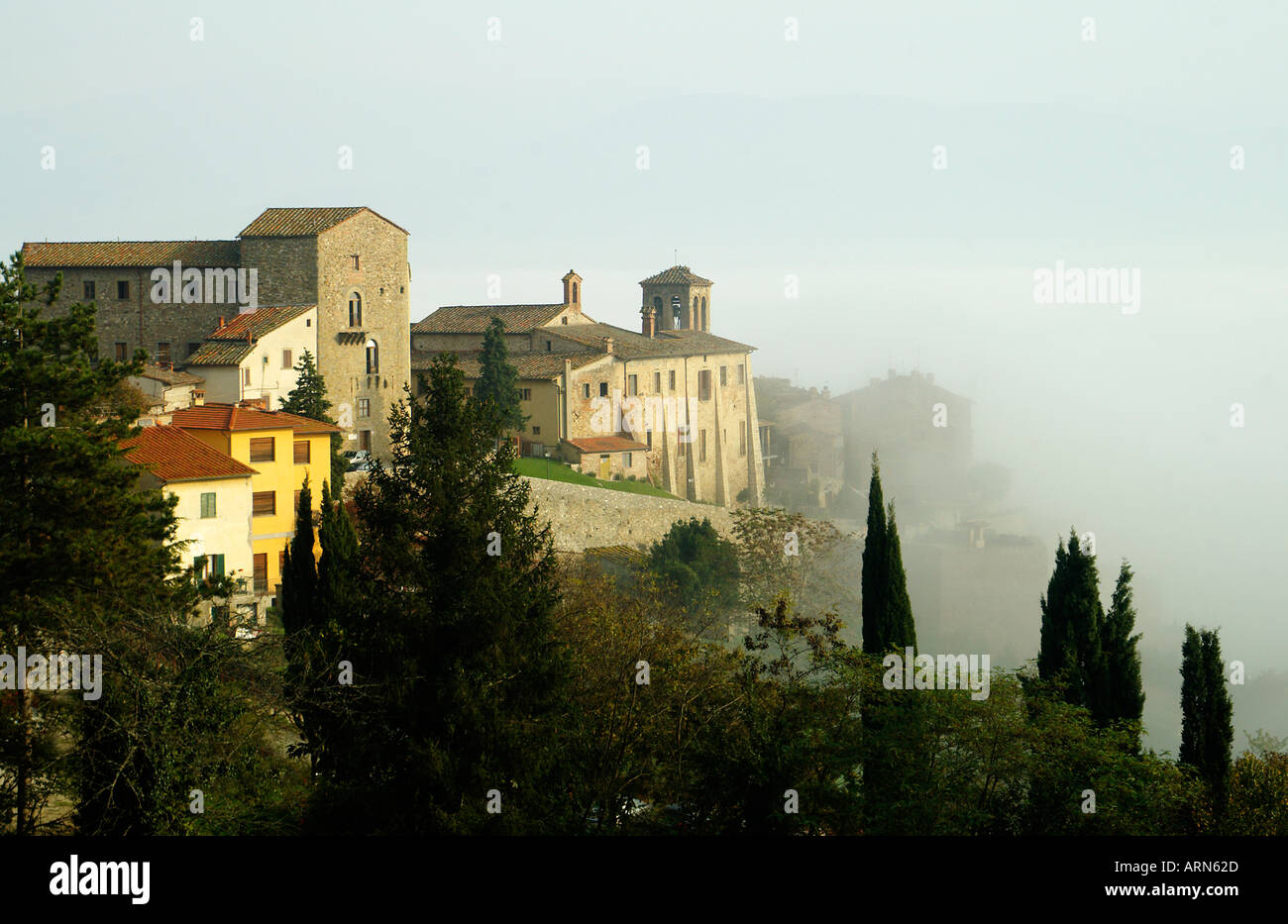 Village anghiari hi-res stock photography and images - Alamy