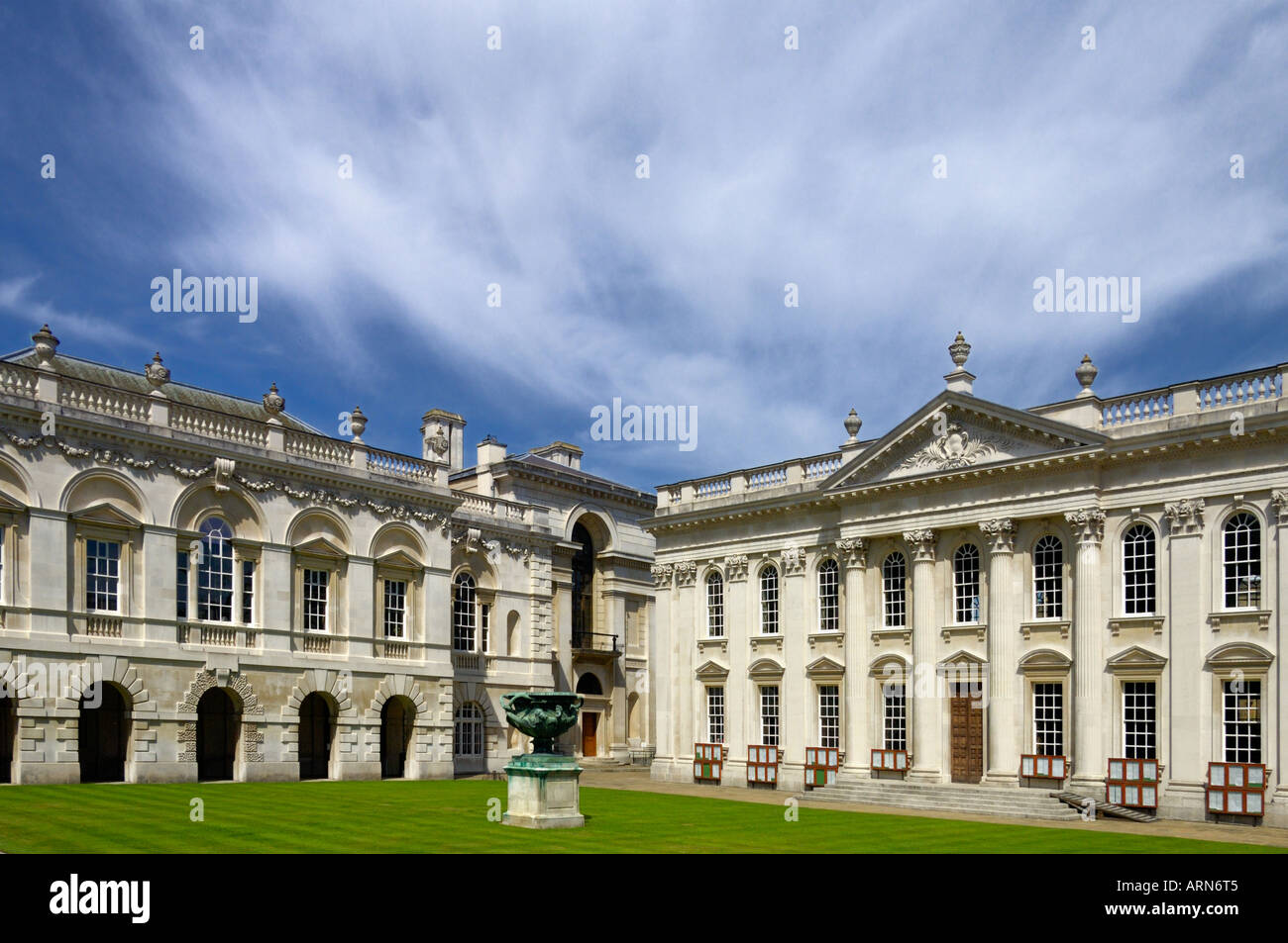 Senate house university of cambridge hi-res stock photography and ...