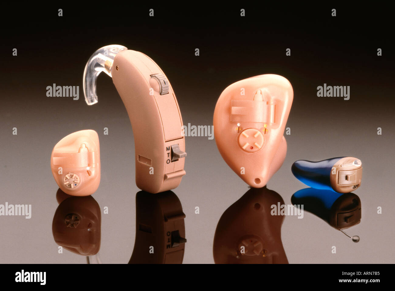 Hearing aids hi-res stock photography and images - Alamy