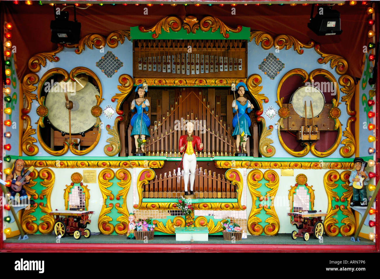 Traditional Mechanical wooden English organ Stock Photo - Alamy