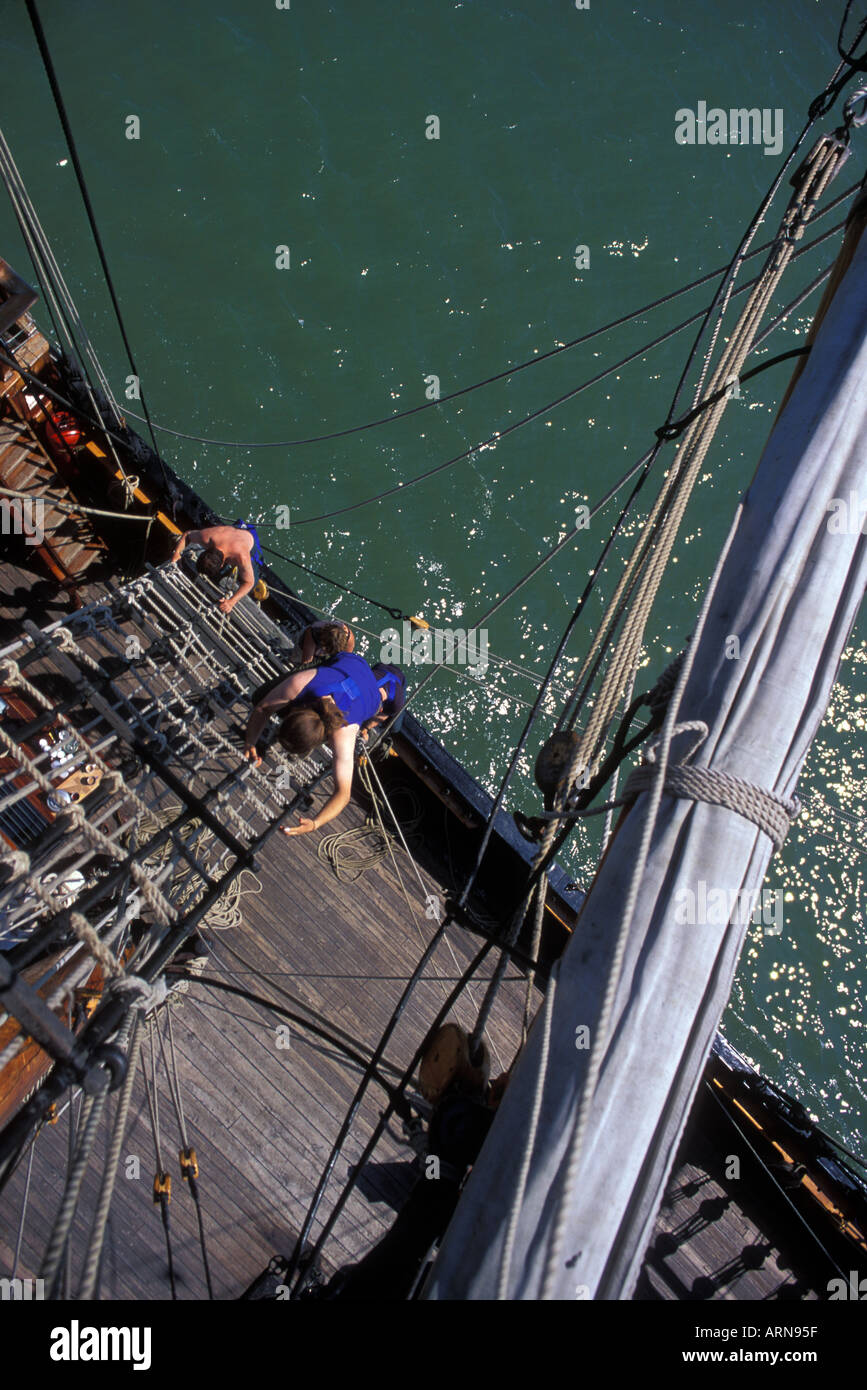 Aloft ship sail rigging hi-res stock photography and images - Alamy