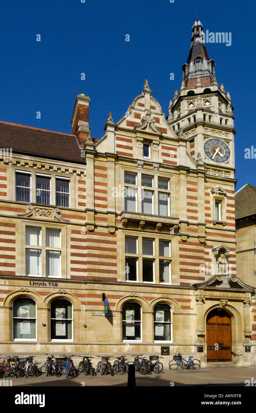 Lloyds bank tour of britain hi-res stock photography and images - Alamy