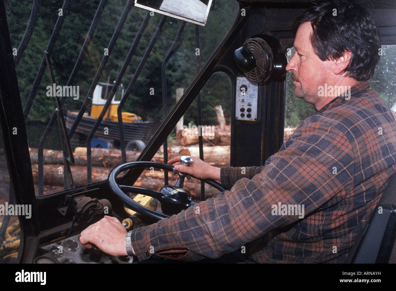 Logging camp canada hi-res stock photography and images - Alamy
