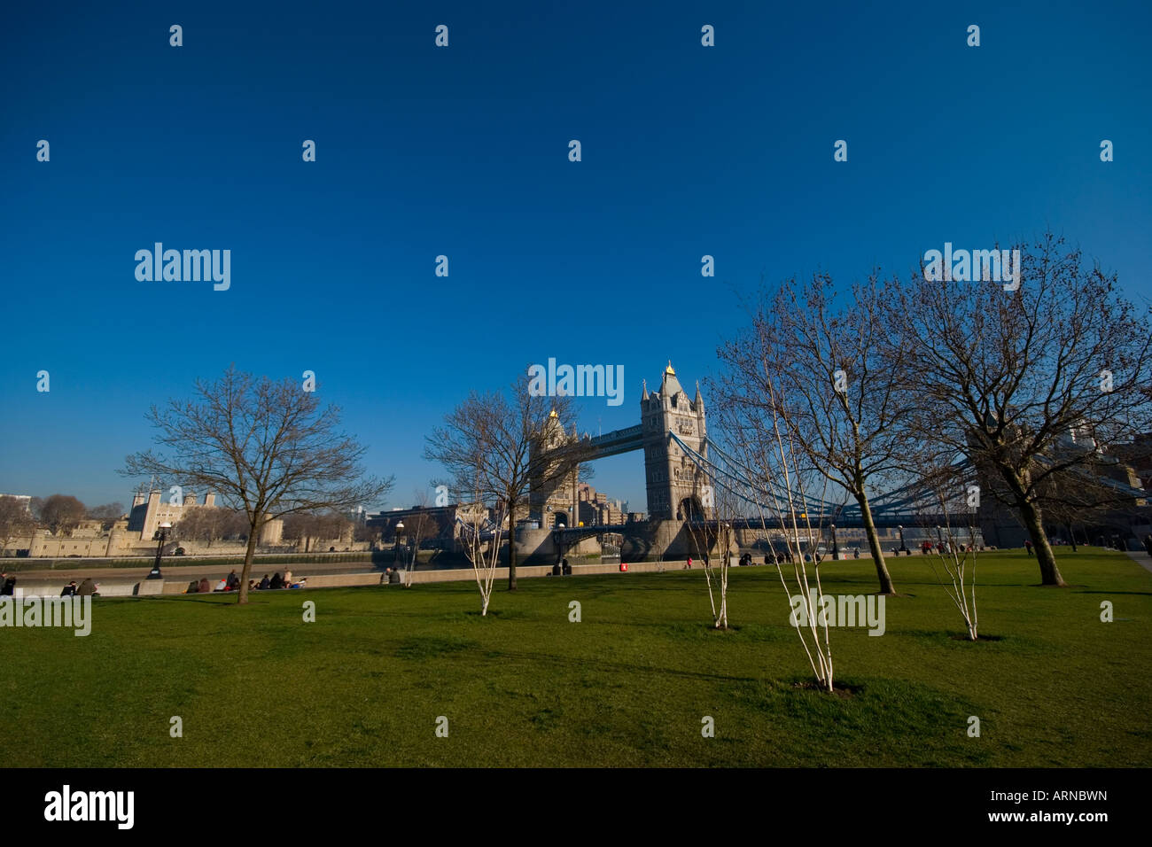 Bridge layout hi-res stock photography and images - Alamy