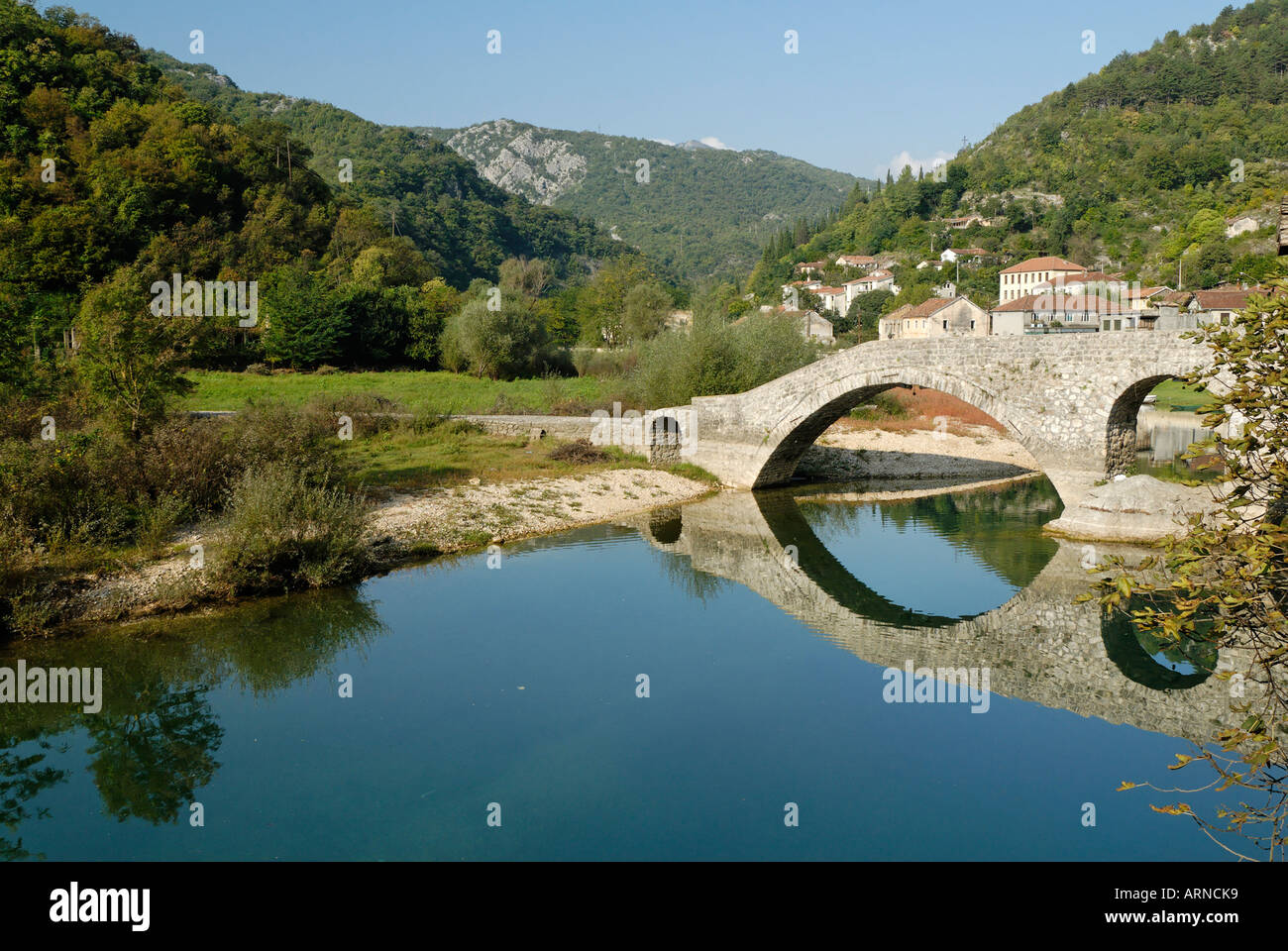 Historic stone bridge in Rijeka Crnojevica at Skutari lake, Montenegro Stock Photo - Alamy