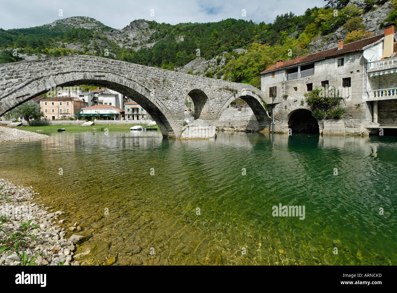 Historic stone bridge in Rijeka Crnojevica at Skutari lake, Montenegro Stock Photo - Alamy