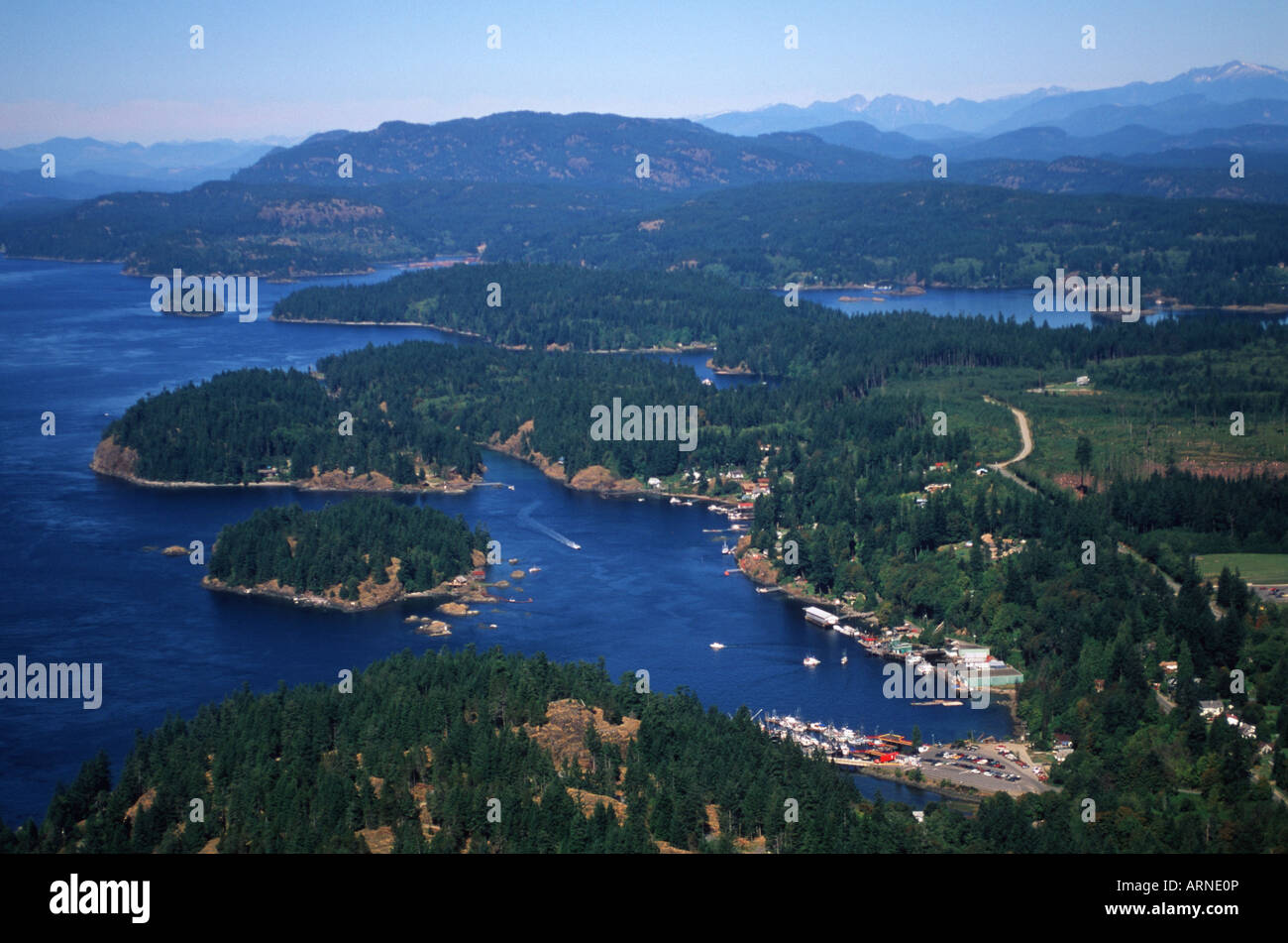 Quadra island ferry hi-res stock photography and images - Alamy