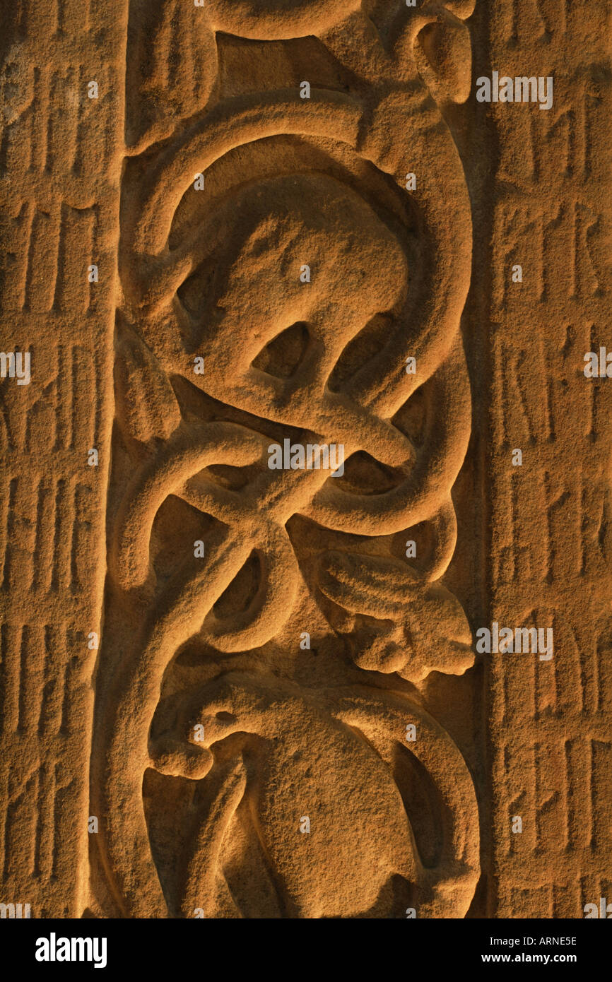 Early sculptured crosses hi-res stock photography and images - Alamy