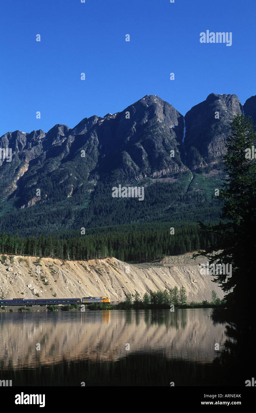 Via rail passenger train in hi-res stock photography and images - Alamy