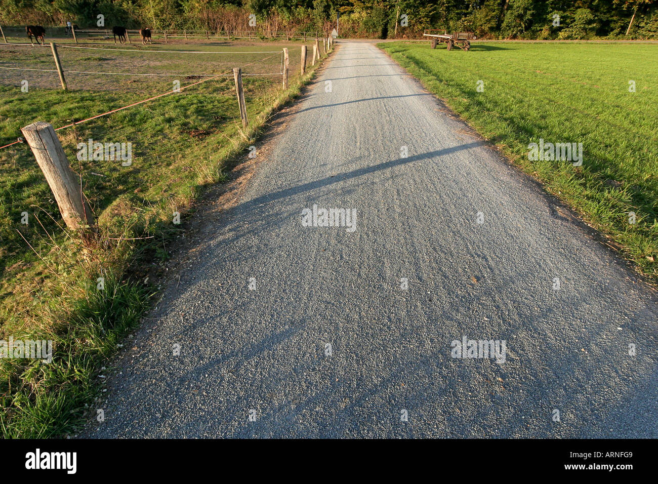Lane straight hi-res stock photography and images - Alamy