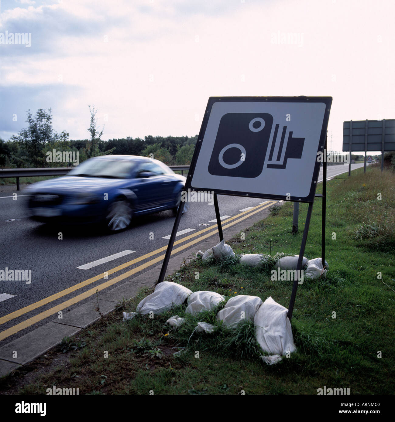 Caught speeding hi-res stock photography and images - Alamy
