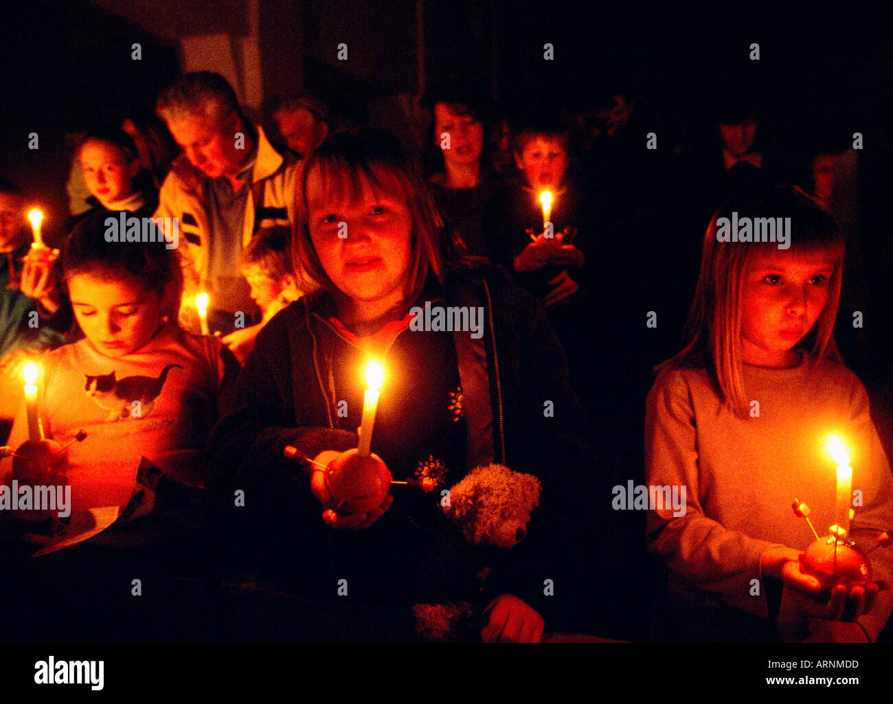 Christingle candles hi-res stock photography and images - Alamy