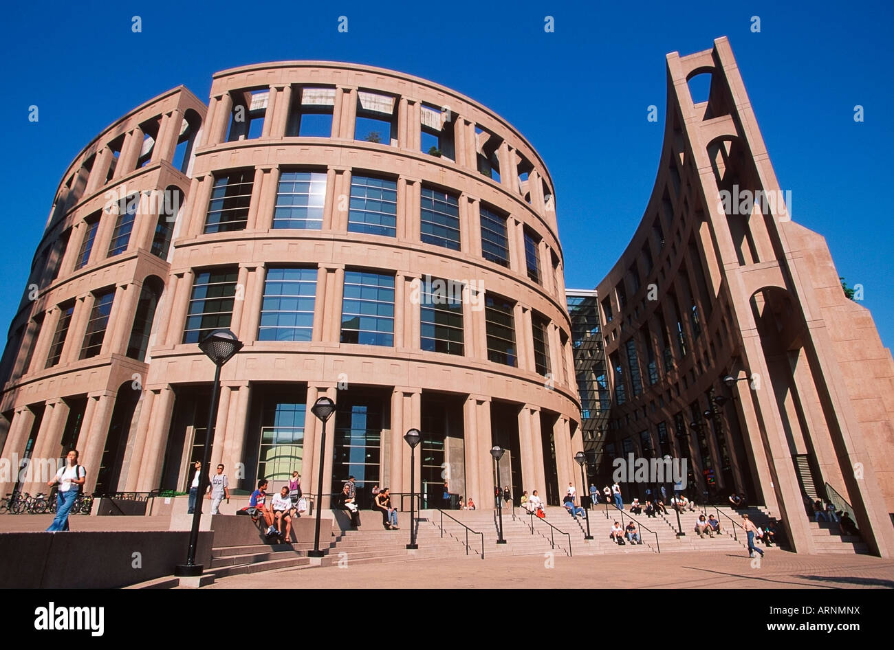Downtown vancouver library hi-res stock photography and images - Alamy