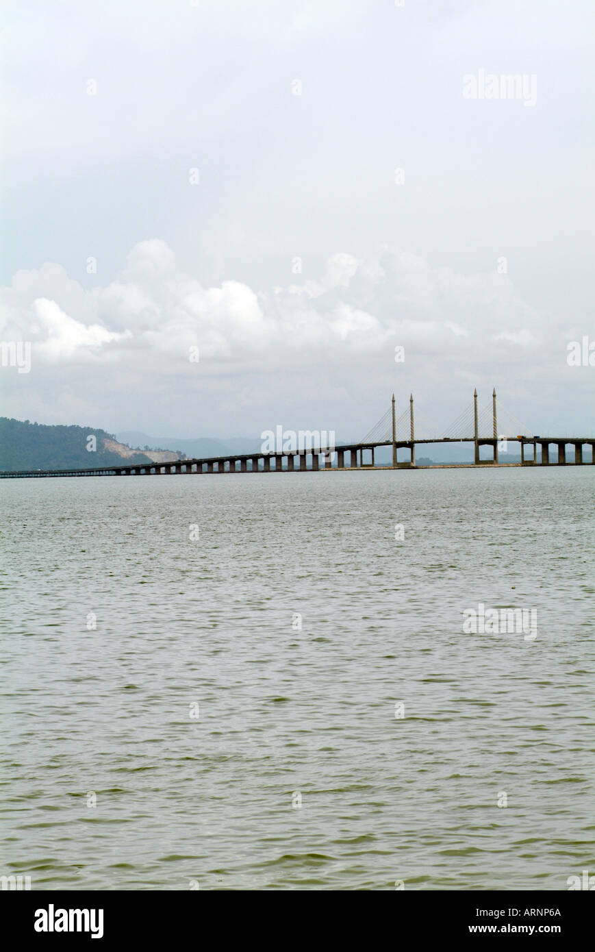Malaysia, PENANG, BRIDGE, is, a, 13.5 km, long, bridge, stretching ...