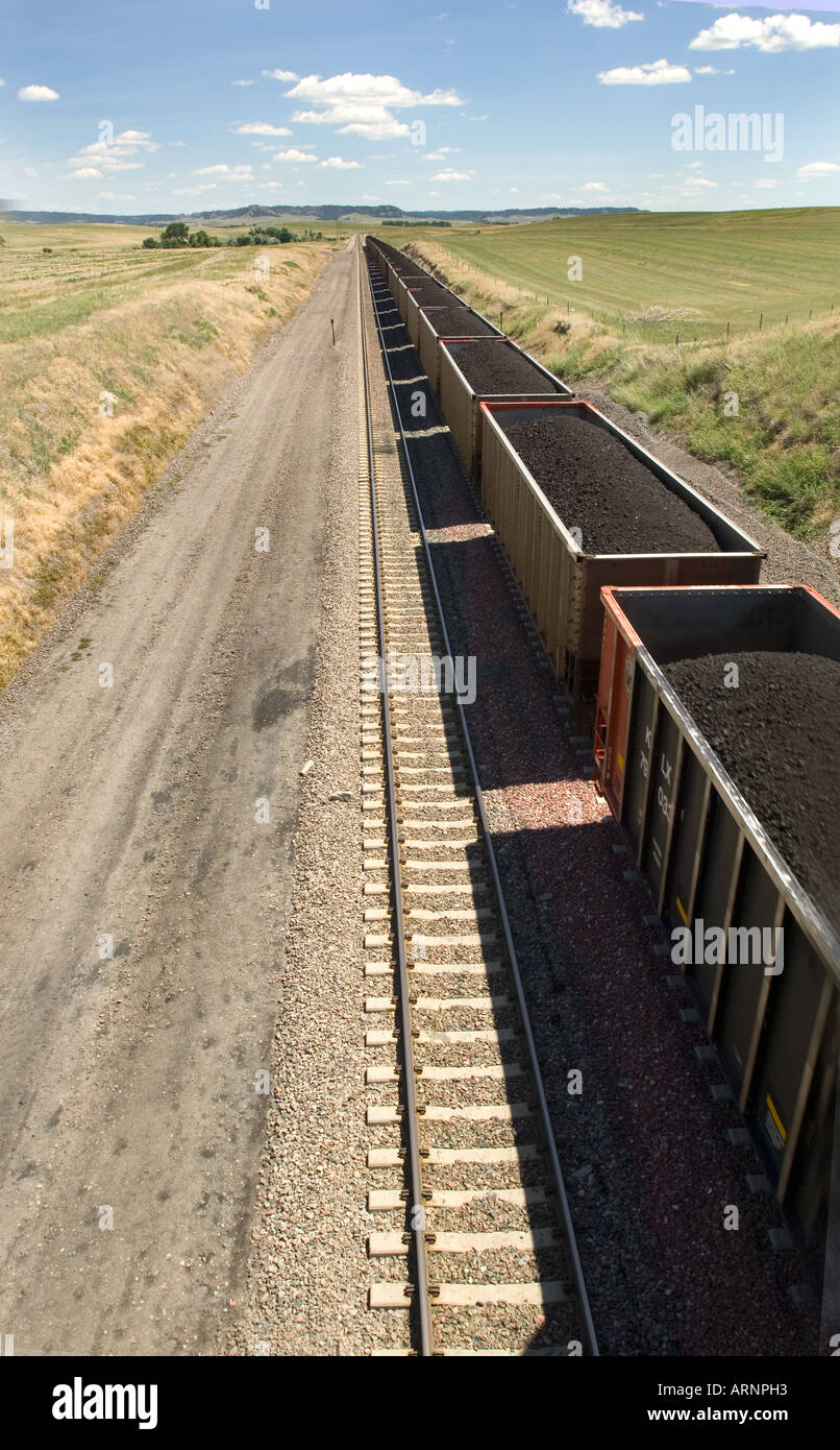 Train carrying coal hi-res stock photography and images - Alamy