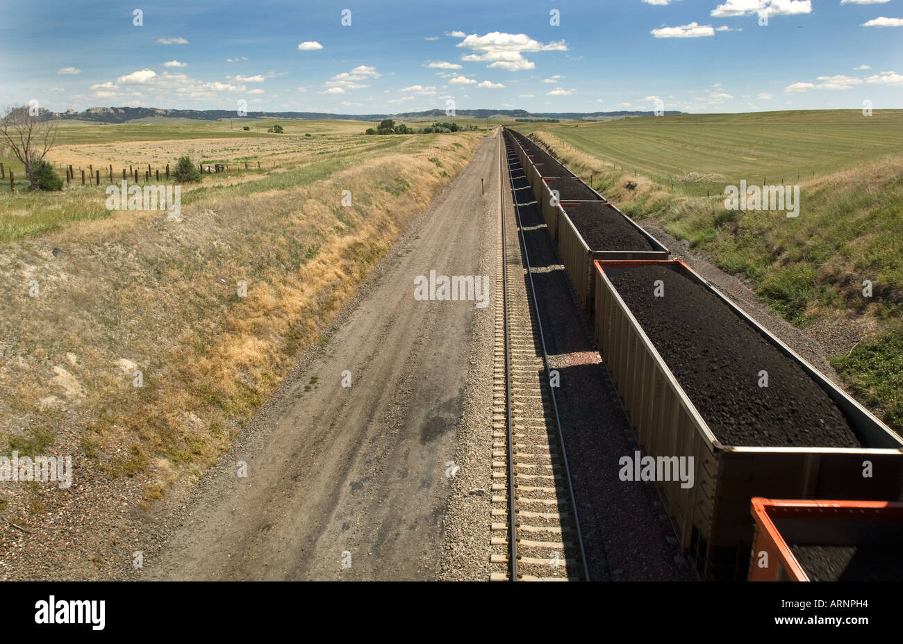 Train carrying coal hi-res stock photography and images - Alamy