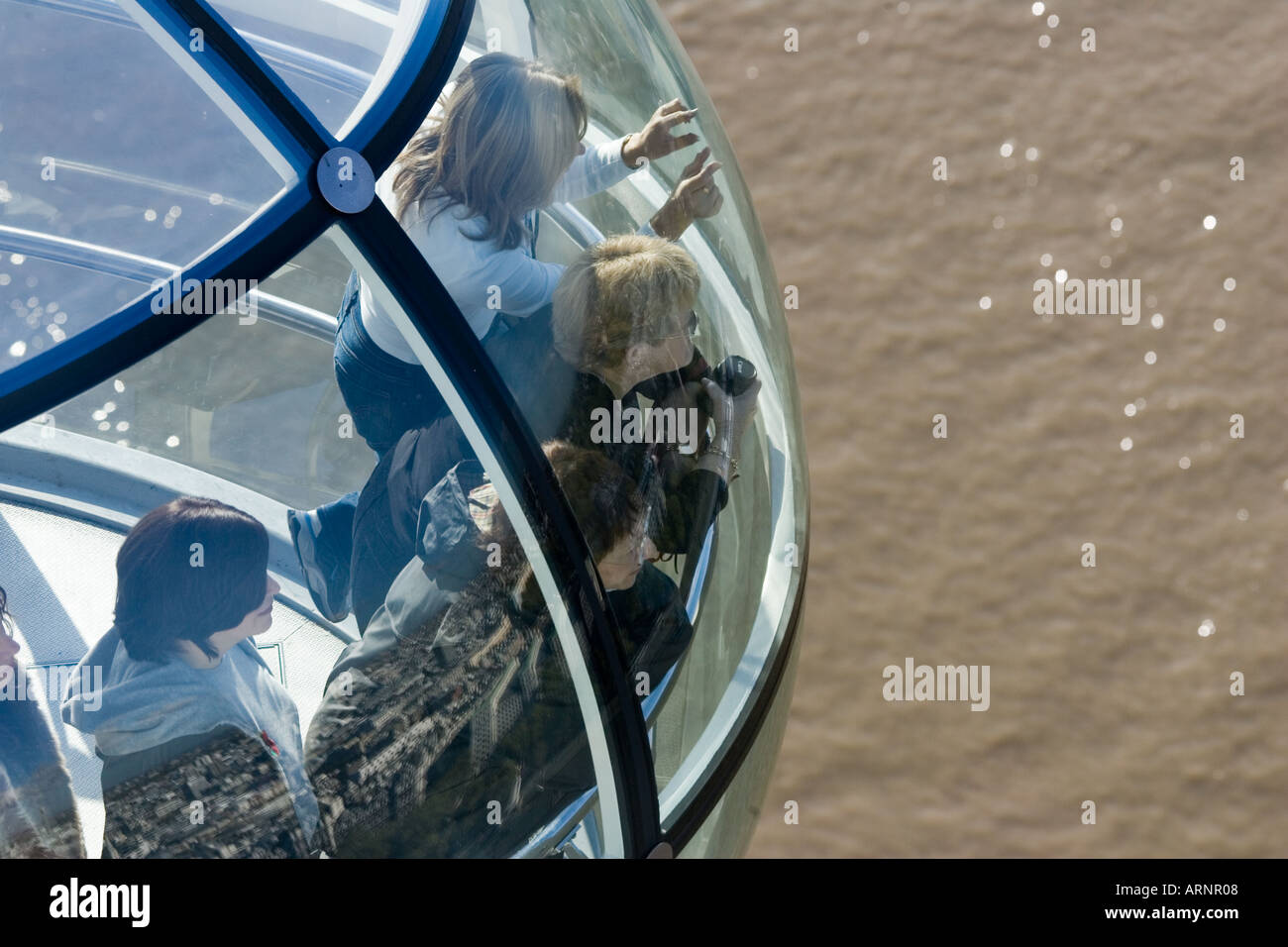 Inside the london eye hi-res stock photography and images - Alamy