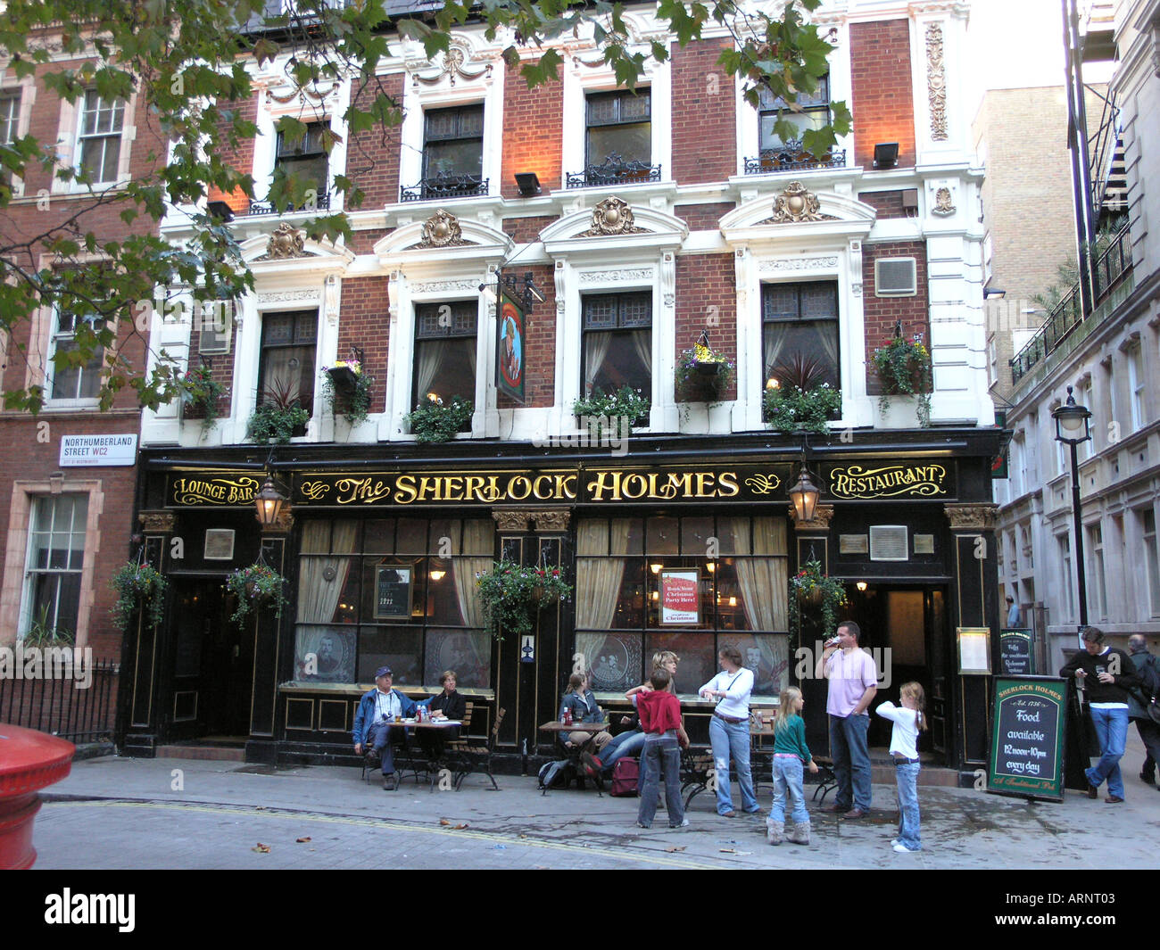 Sherlock holmes theme hi-res stock photography and images - Alamy