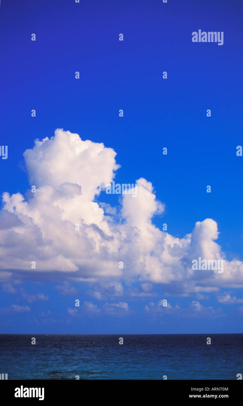 Nimbus weather cloud photos hi-res stock photography and images - Alamy