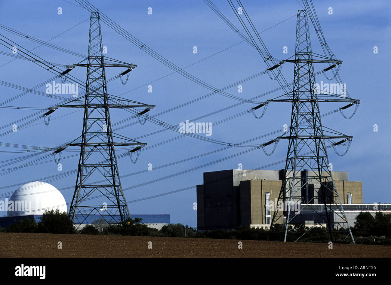 Sizewell A and B nuclear power stations, the A plant (nearest to camera ...
