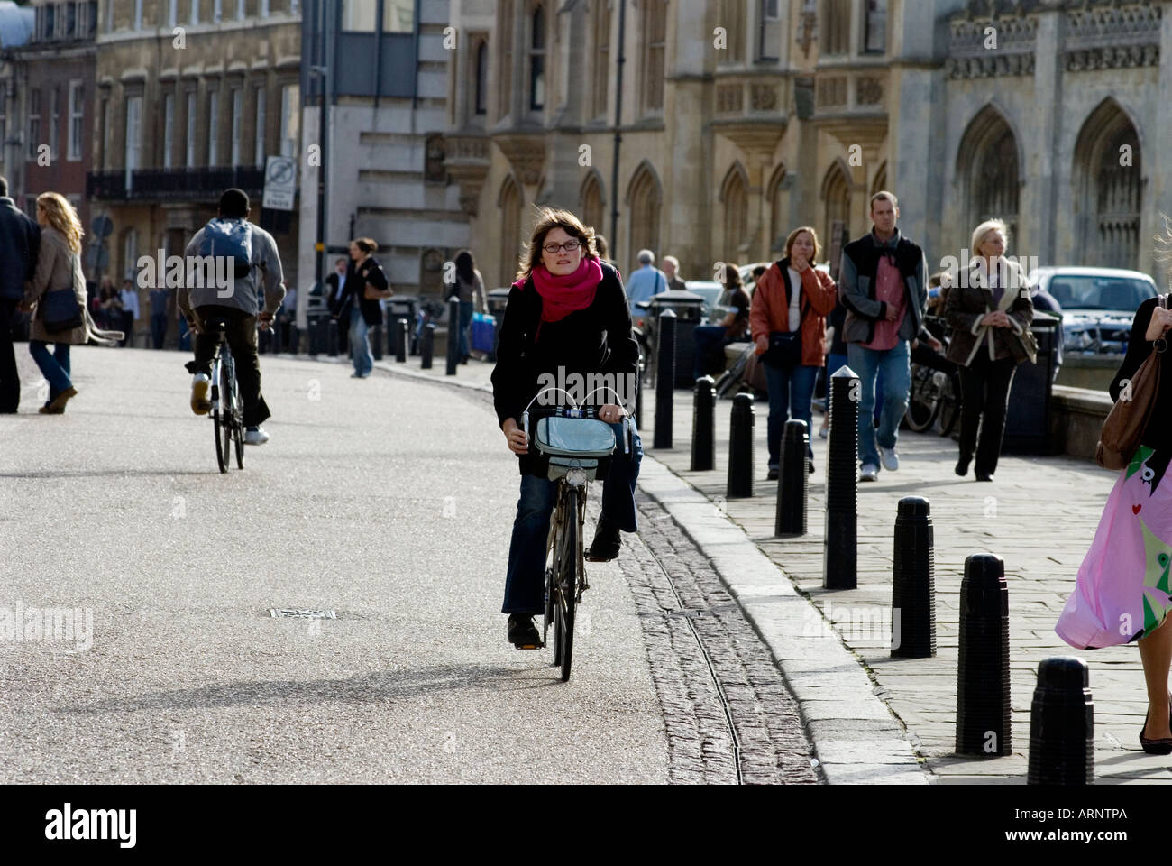 Uni students bicycle hi-res stock photography and images - Alamy