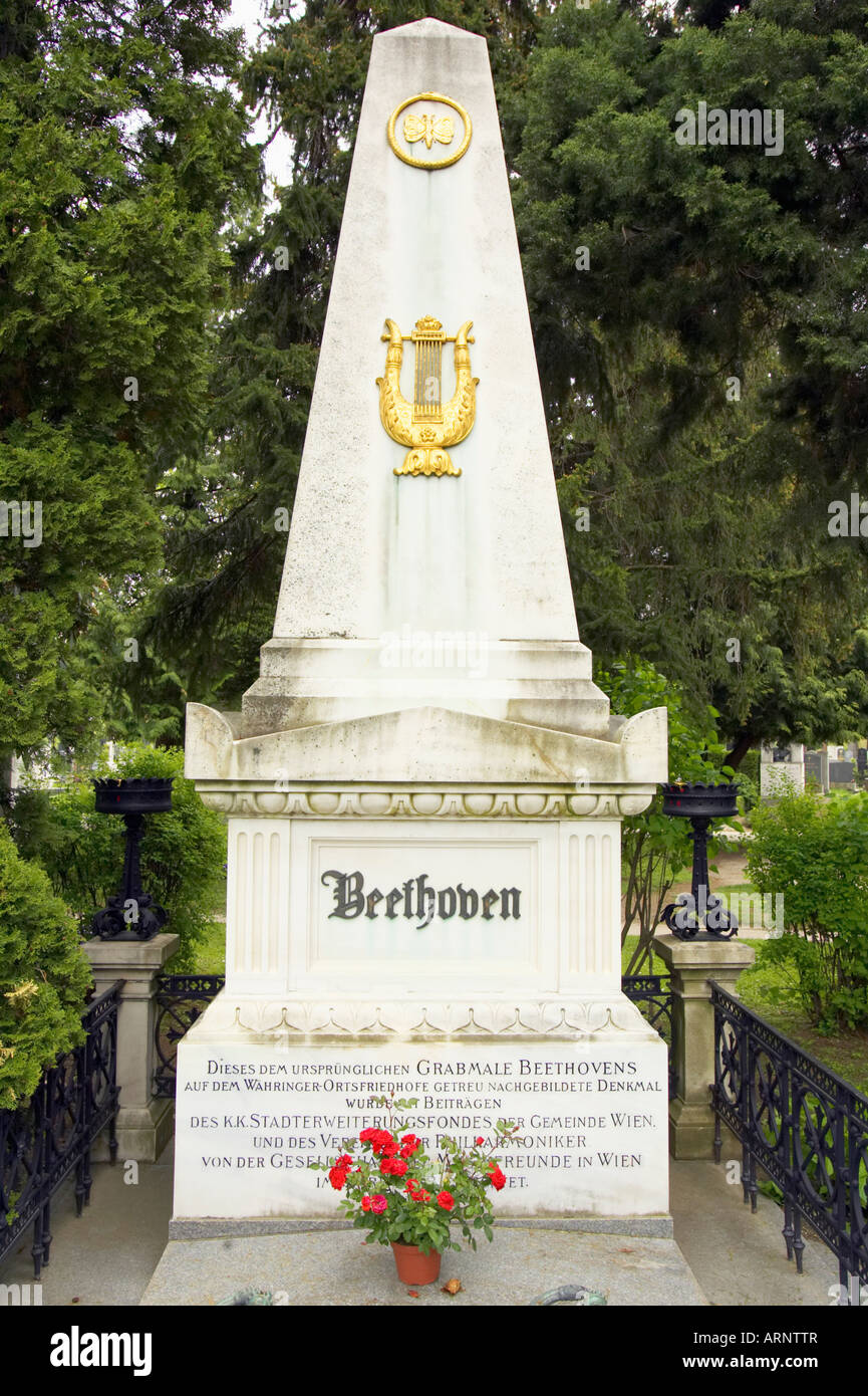 Ludwig Van Beethoven Grave Vienna Austria Stock Photo: 16099174 - Alamy