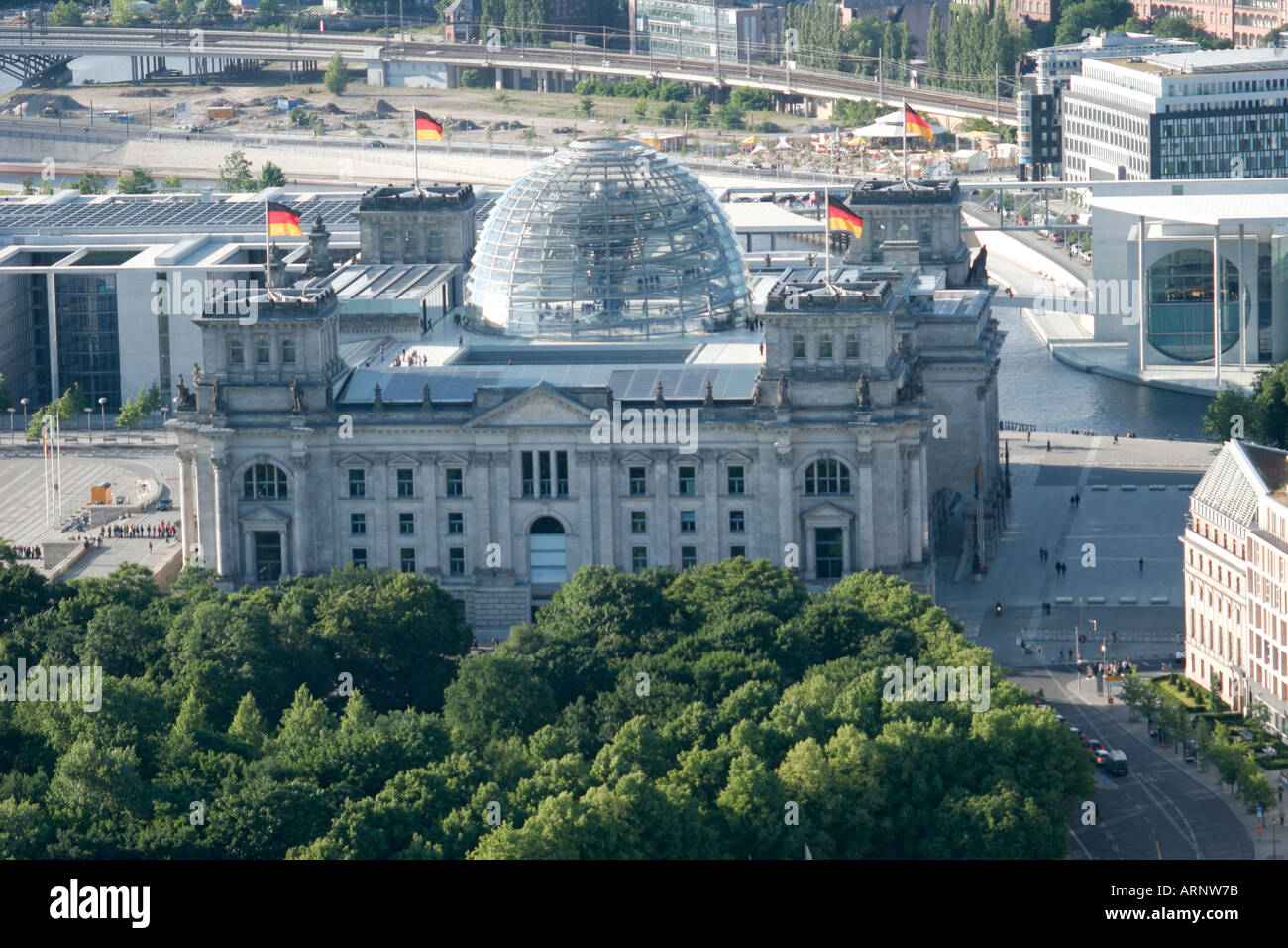 Bundestag building aerial hi-res stock photography and images - Alamy