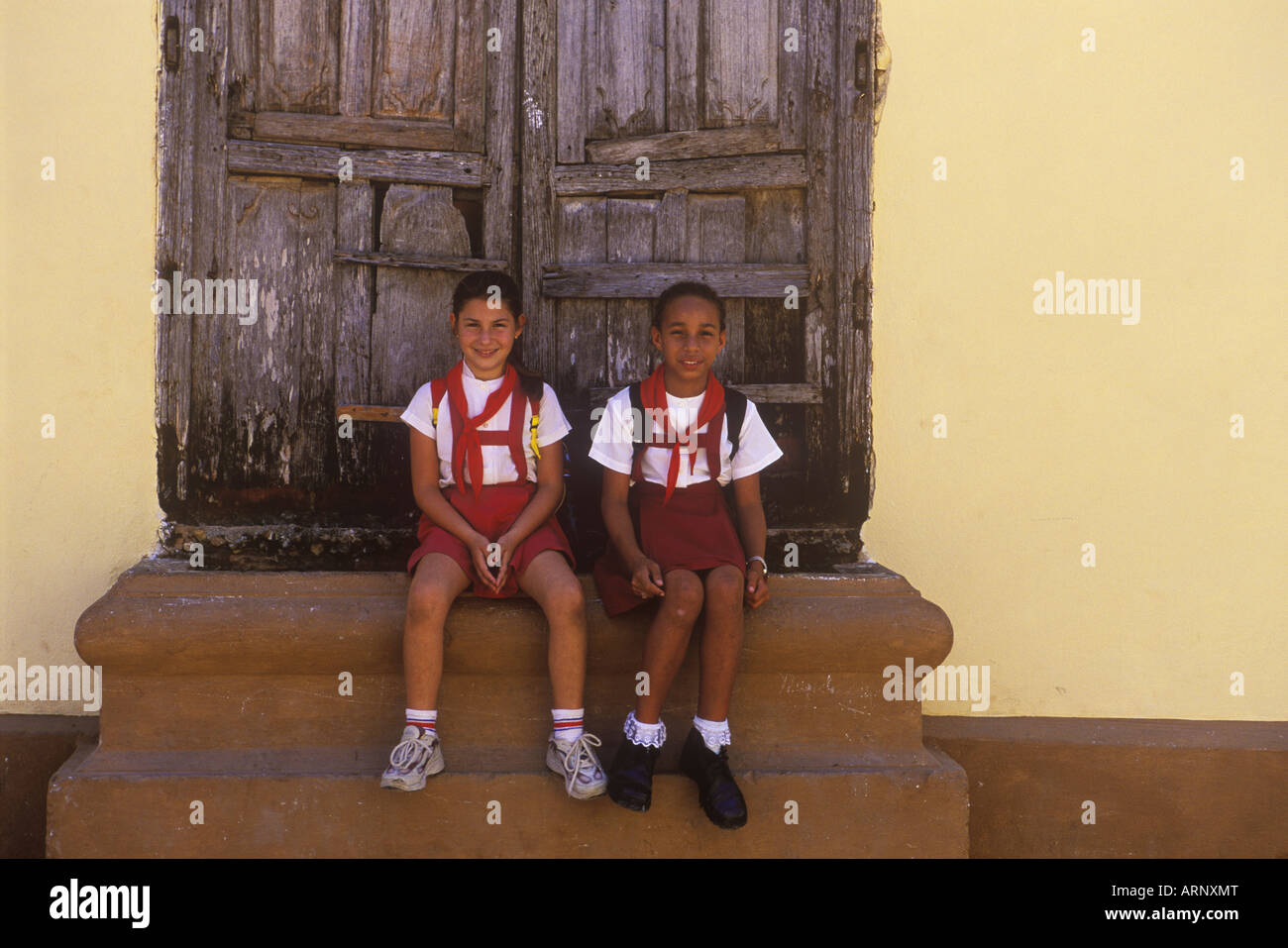 School uniforms cuba hi-res stock photography and images - Alamy
