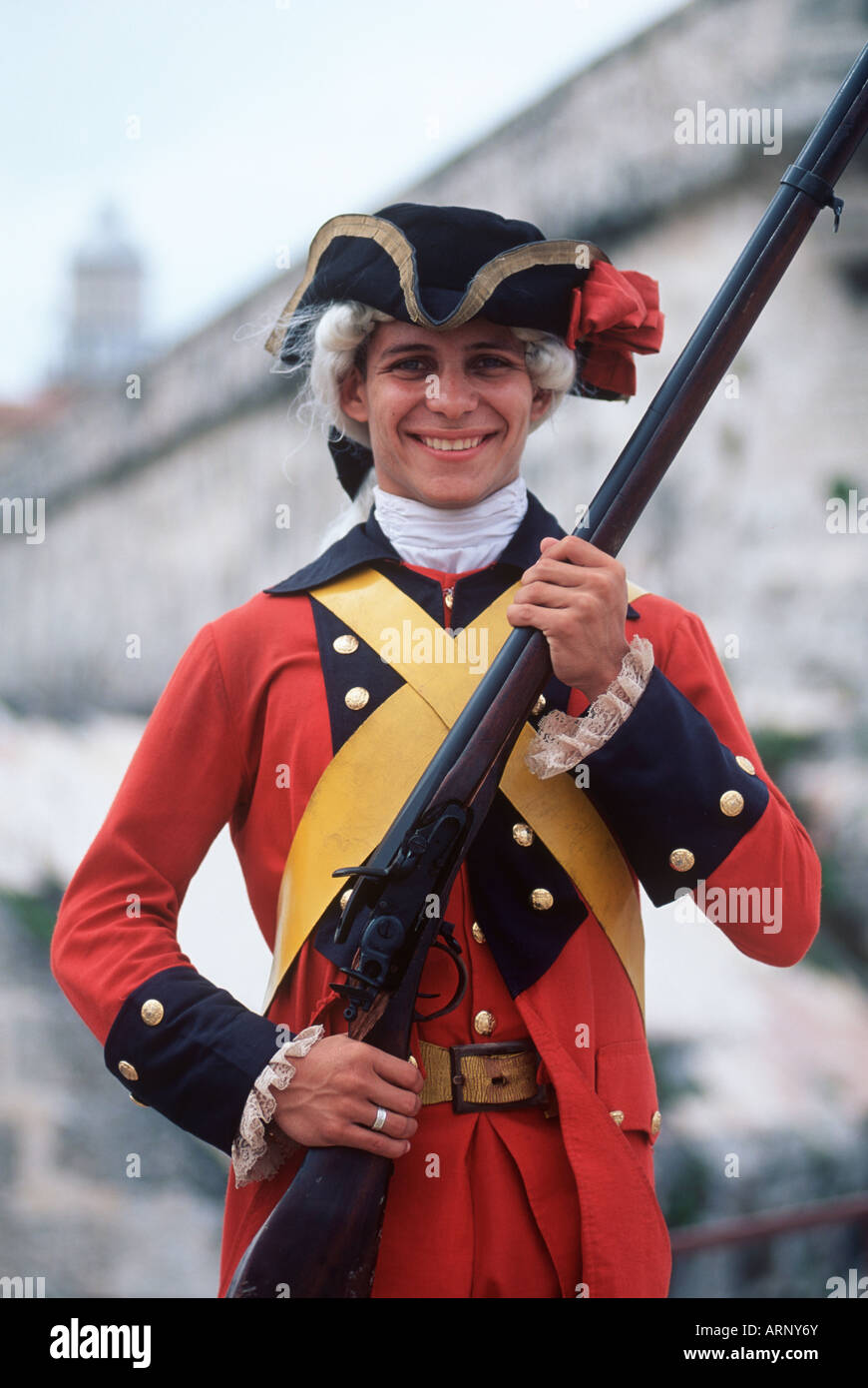 Cuba, Havana, traditional guard on the ramparts of Castillo Morro Stock ...