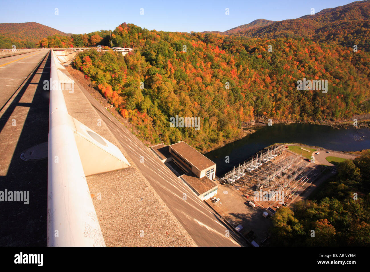 Appalachian Trail on Fontana Lake Dam, Great Smoky Mountains National ...