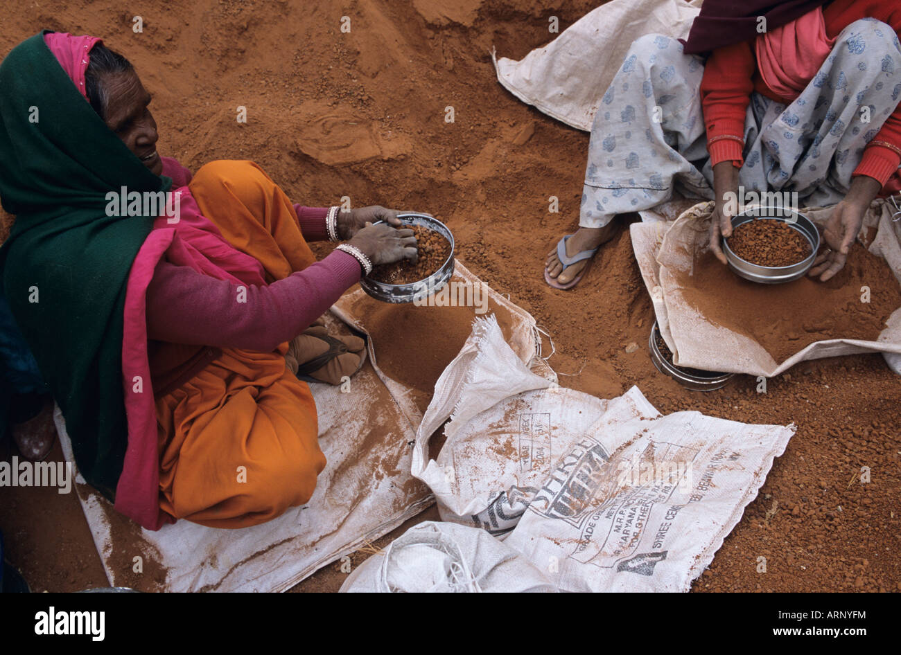 Sifting Soil High Resolution Stock Photography and Images - Alamy