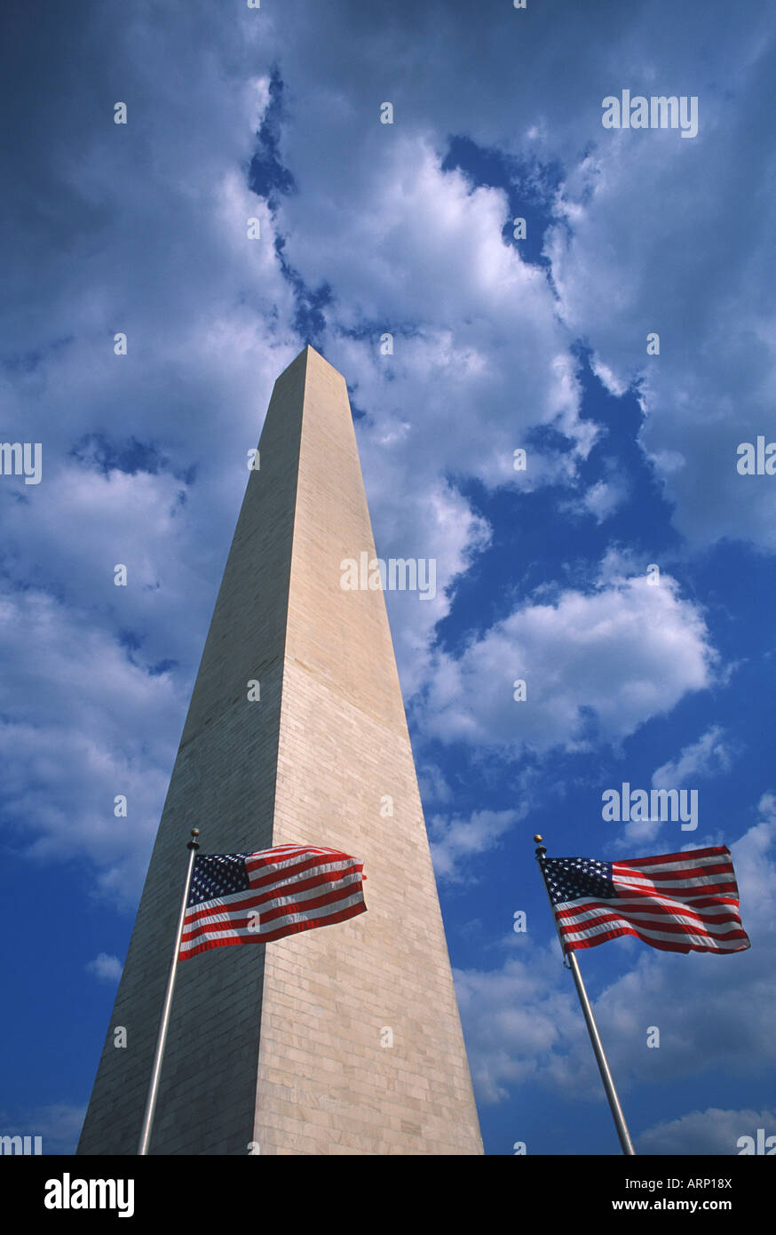 Washington dc us flags hi-res stock photography and images - Alamy